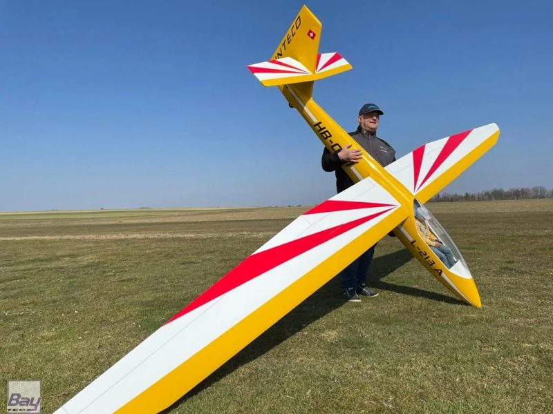 RC-Flight-Academy INTECO L213 A - Masstab 1:2,6 mit 5,8 - Bay-Tec ...